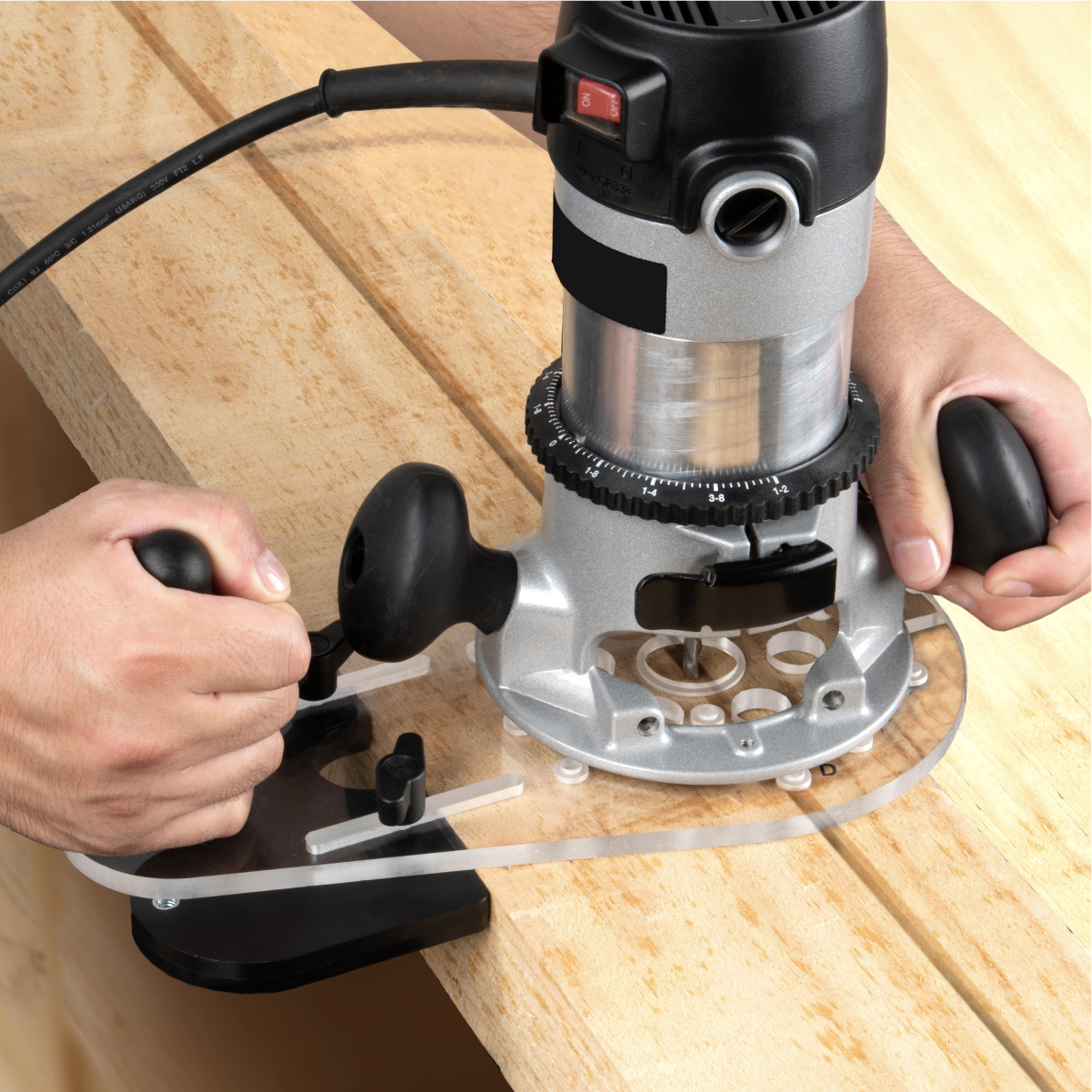 Universal Router Plate w/ Edge Routing Reversible Fence - Avanti ...